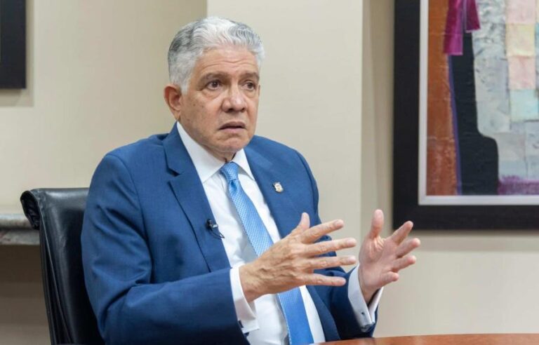 Eduardo Estrella ministro Obras Públicas: Abinader remenea la mata y ...